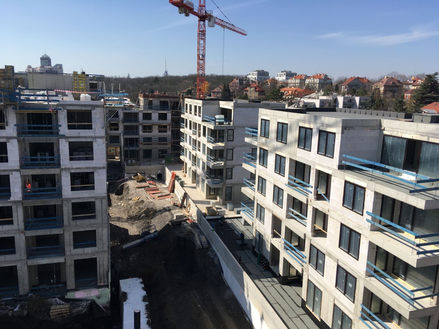 Rezidenční projekt Rezidence Silver Port má hrubou stavbu ...